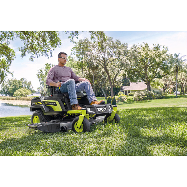 Ryobi Zero Turn havetraktor 137 cm RY72ZTRX137-310 | Bygma
